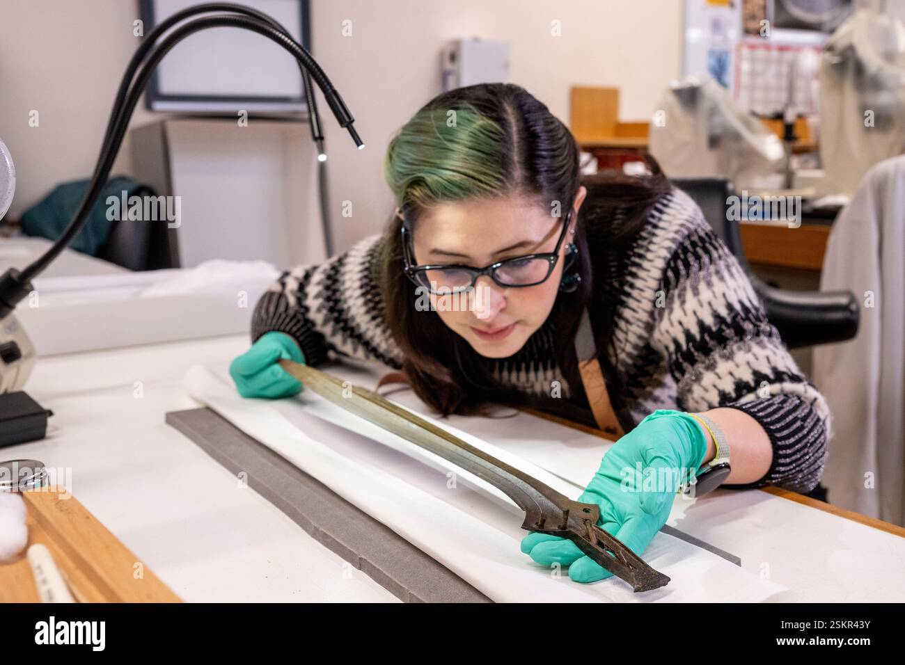 Secrets of the thames mudlarking londons lost treasures hi-res stock ...
