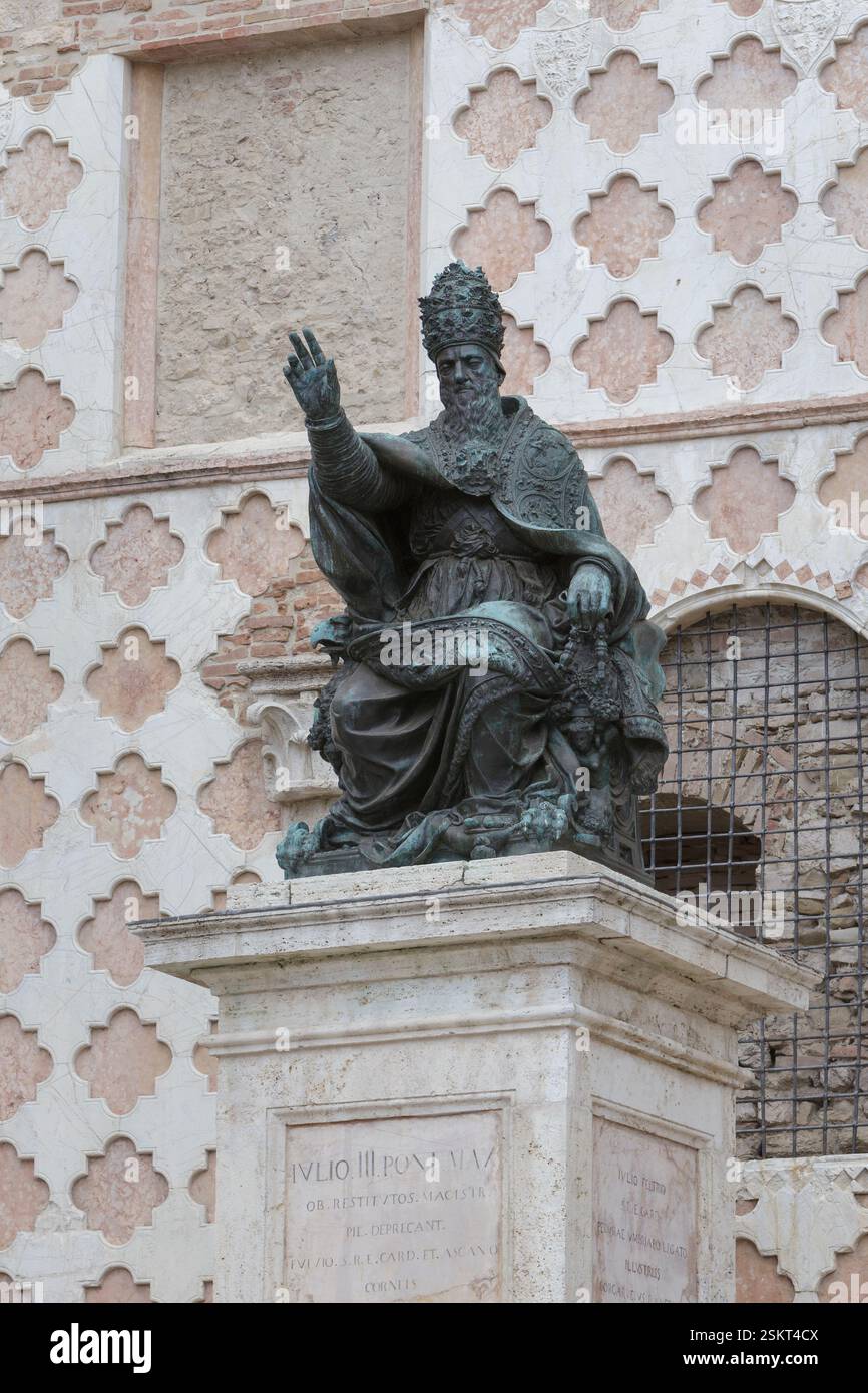 Statue of Pope Julius III, by Vincenzo Danti, outside Cattedrale di San ...