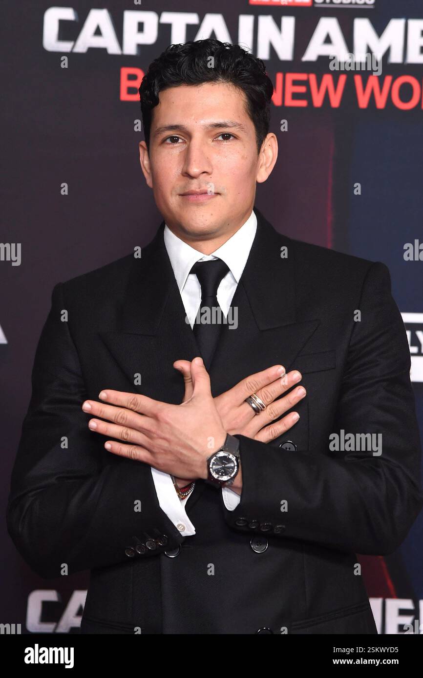 Danny Ramirez bei der Weltpremiere des Kinofilms Captain America: Brave ...