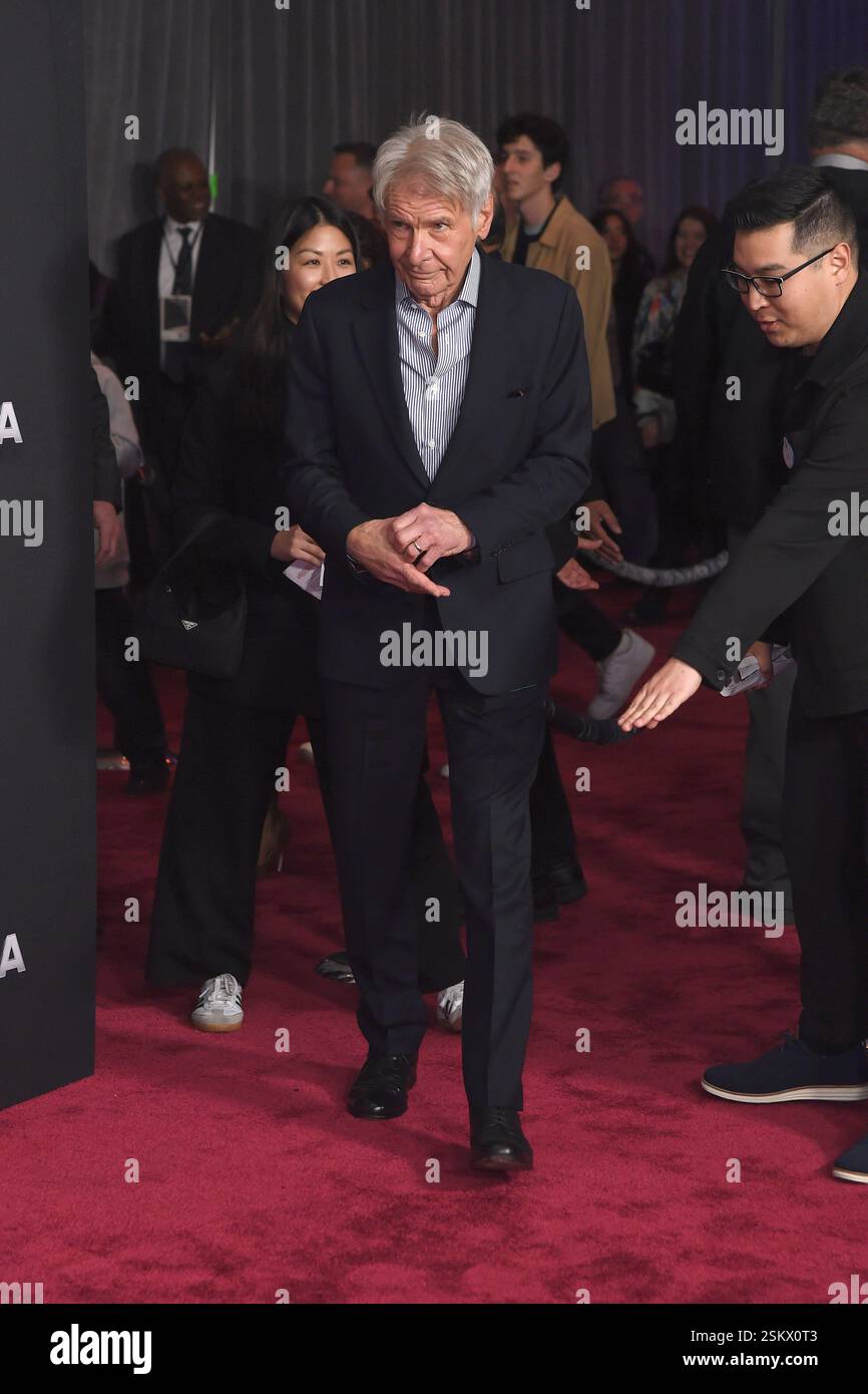 Harrison Ford bei der Weltpremiere des Kinofilms Captain America: Brave ...