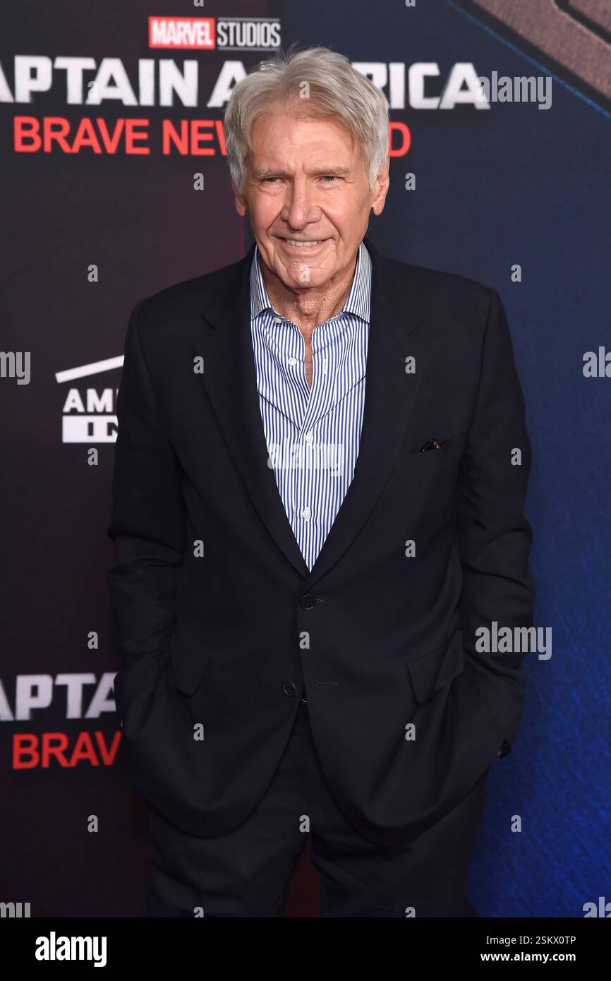 Harrison Ford bei der Weltpremiere des Kinofilms Captain America: Brave ...