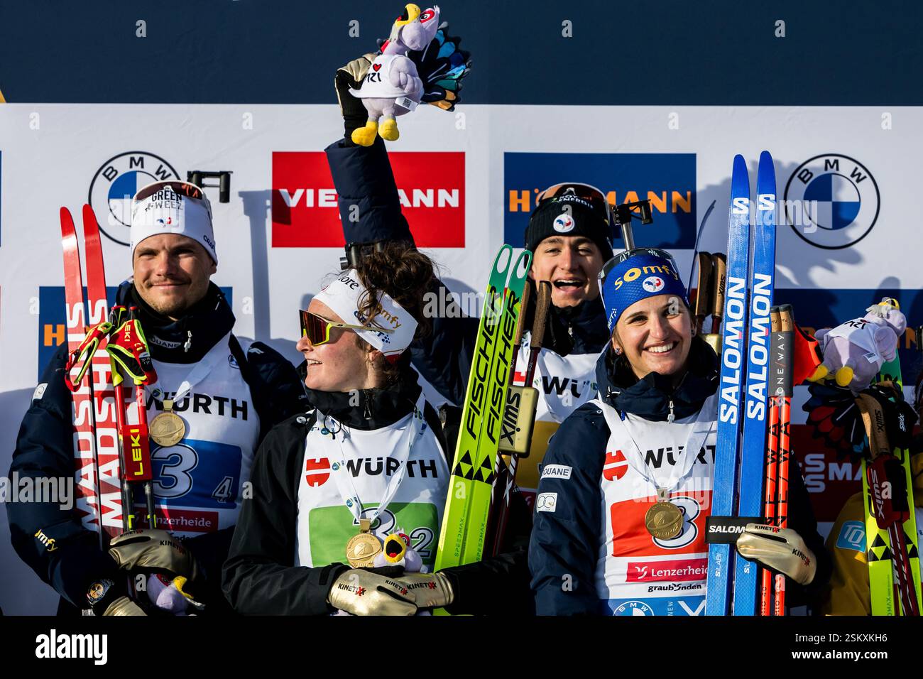 Julia Simon, Lou Jeanmonnot, Eric Perrot and Emilien Jacquelin of ...