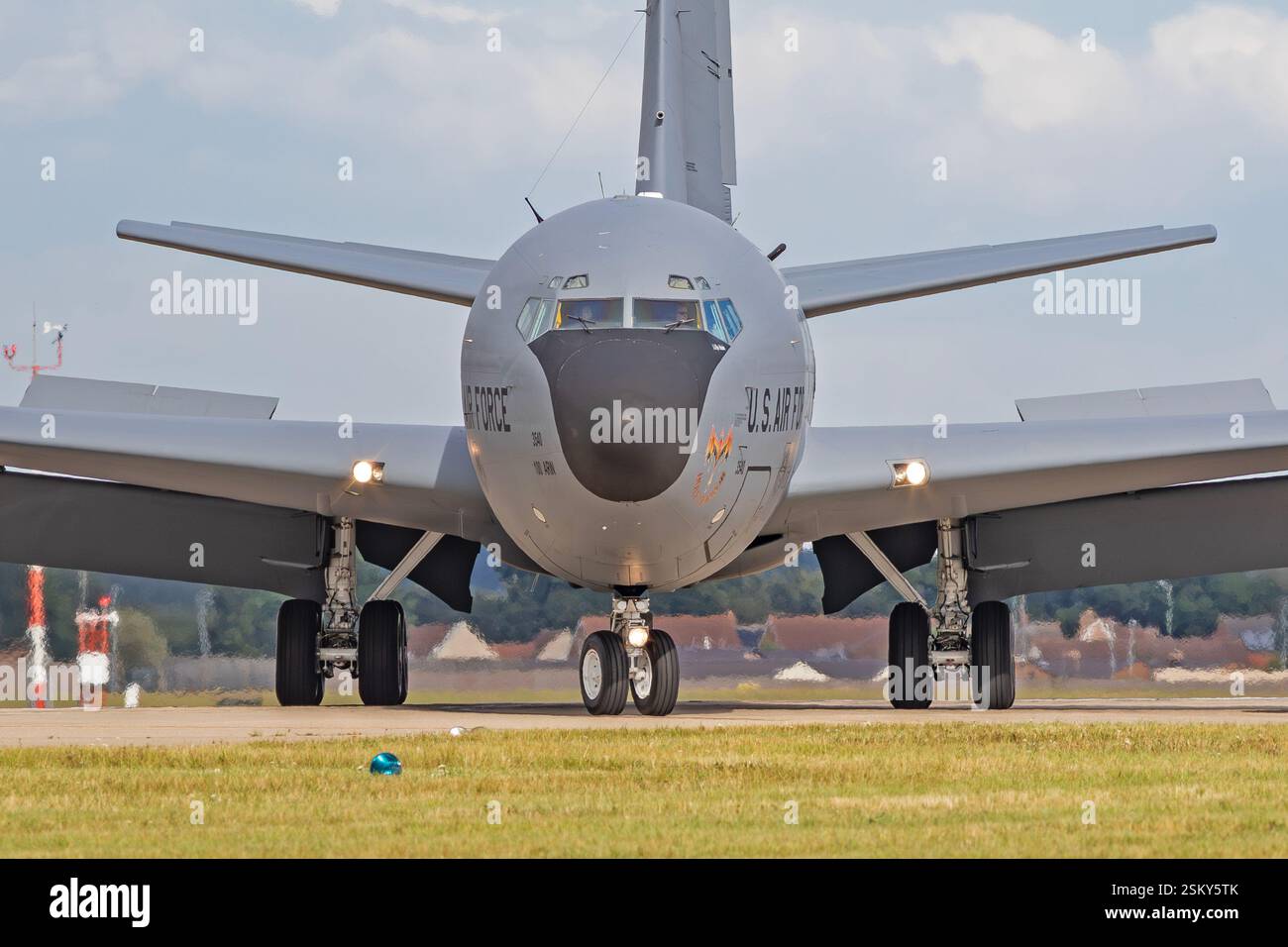 U.S Air Force Boeing KC-135R Stratotanker assigned to the 100th ARW (Air Refuelling Wing), RAF ...