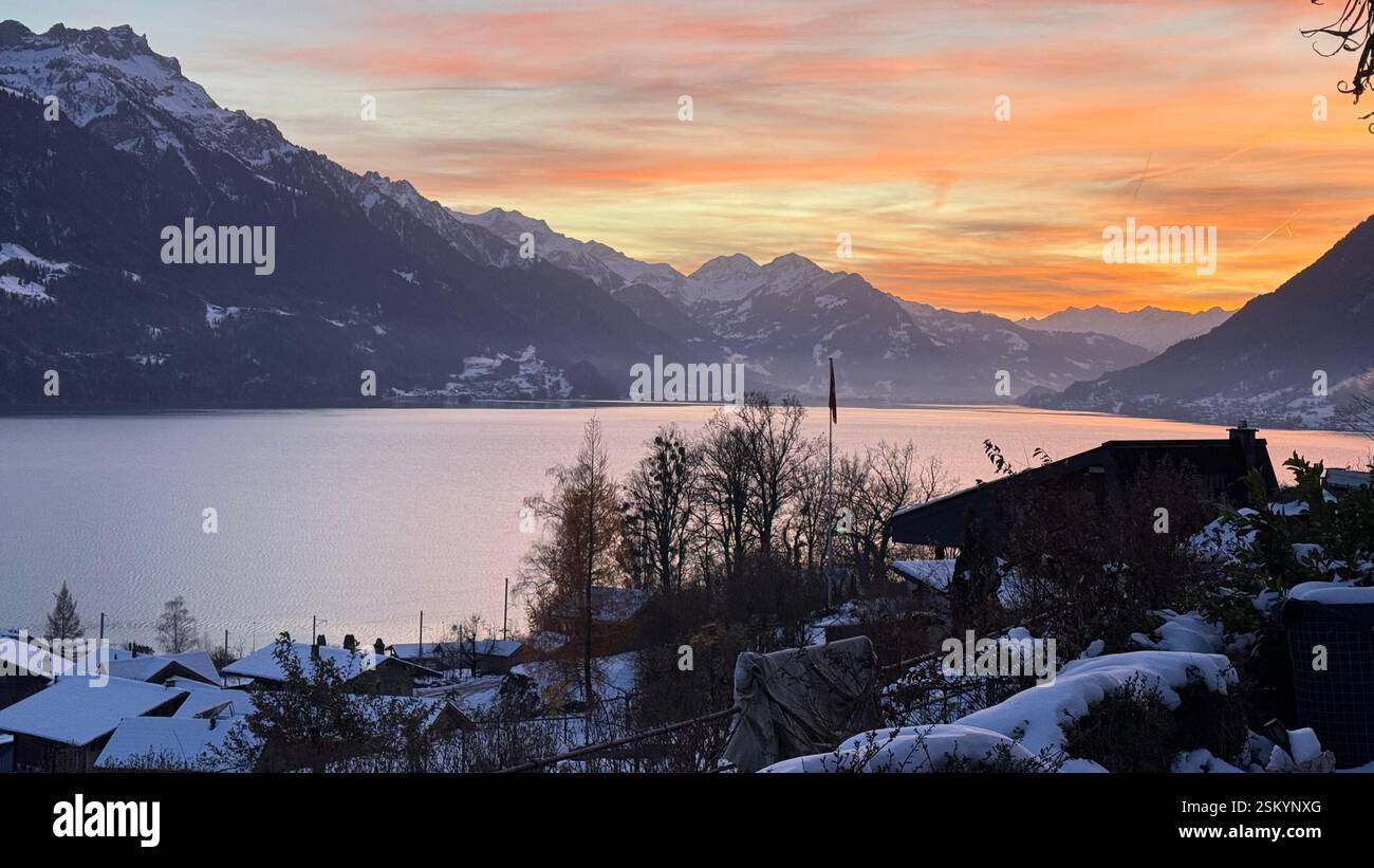 Lake Brienz in winter sunset Stock Photo - Alamy