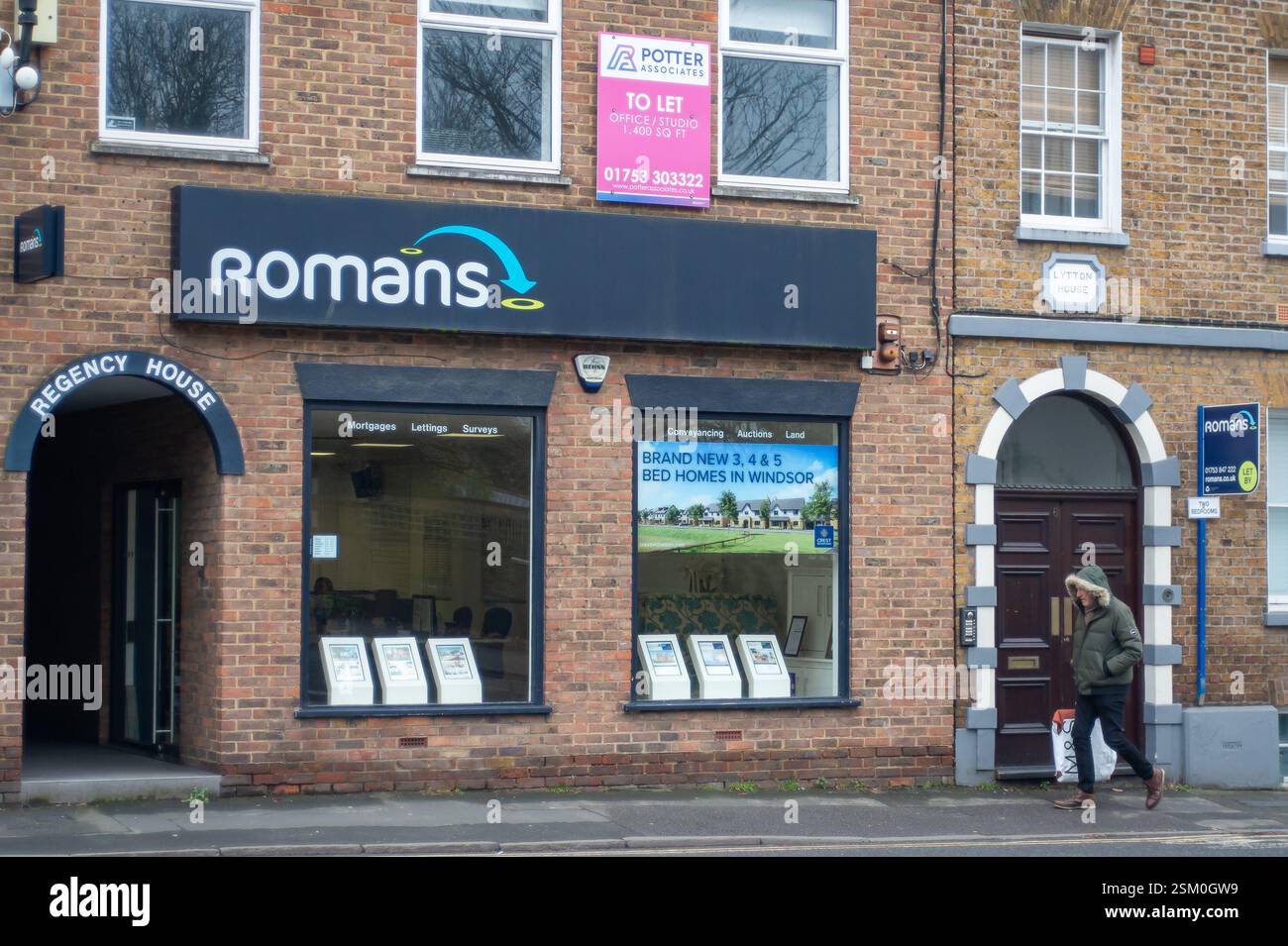 Windsor, Berkshire, UK. 12th February, 2025. A Romans Estate Agents in ...
