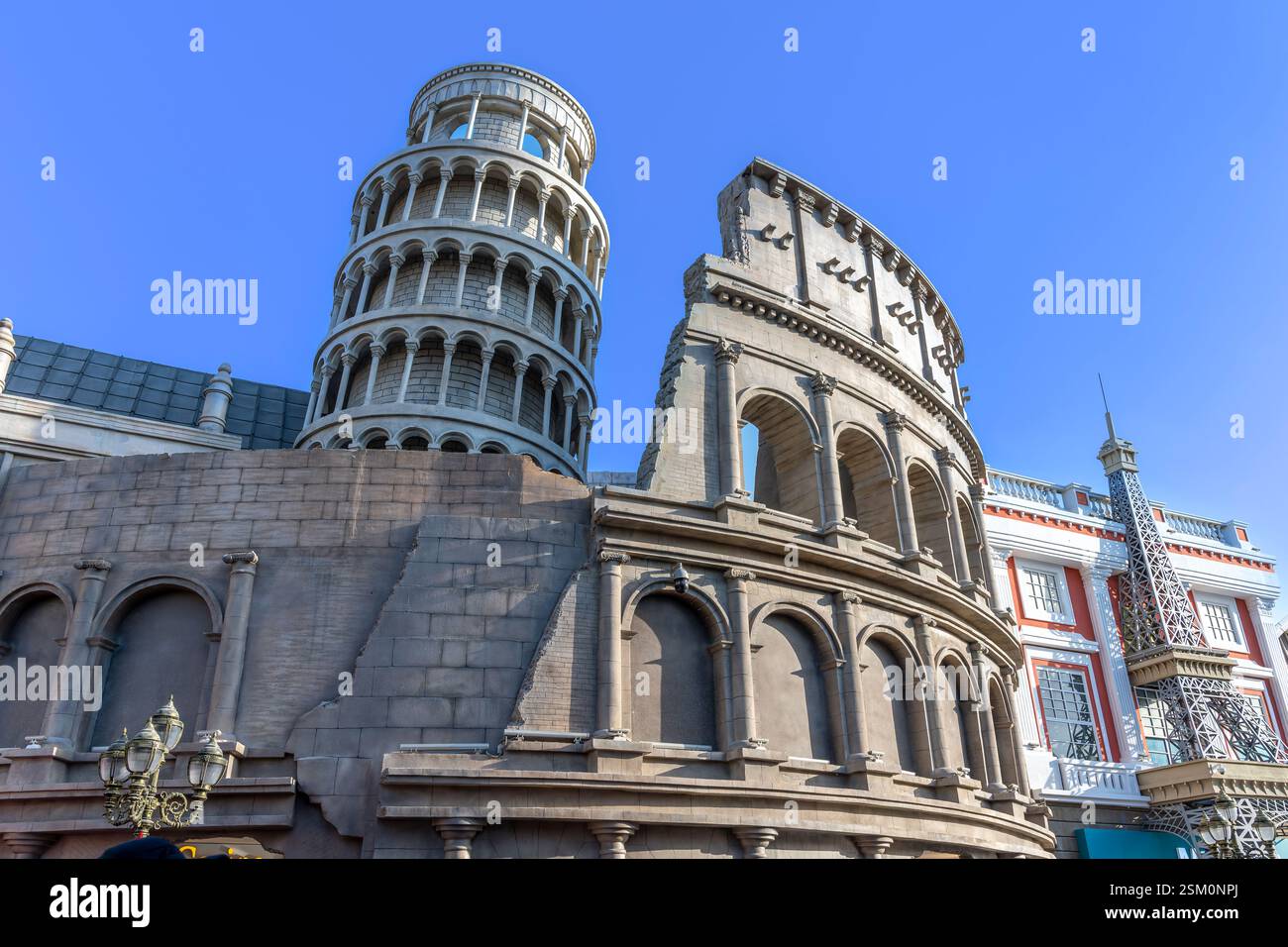Global village colosseum hi-res stock photography and images - Alamy