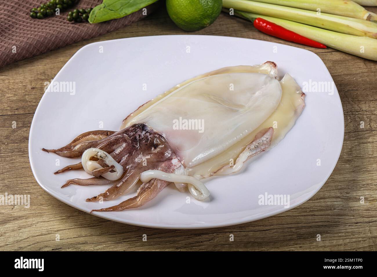 Raw fresh cuttlefish seafood for cooking Stock Photo - Alamy