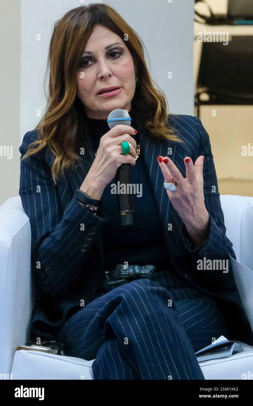 News - Daniela Santanche in Naples Giorgia Meloni s Minister of Italian ...