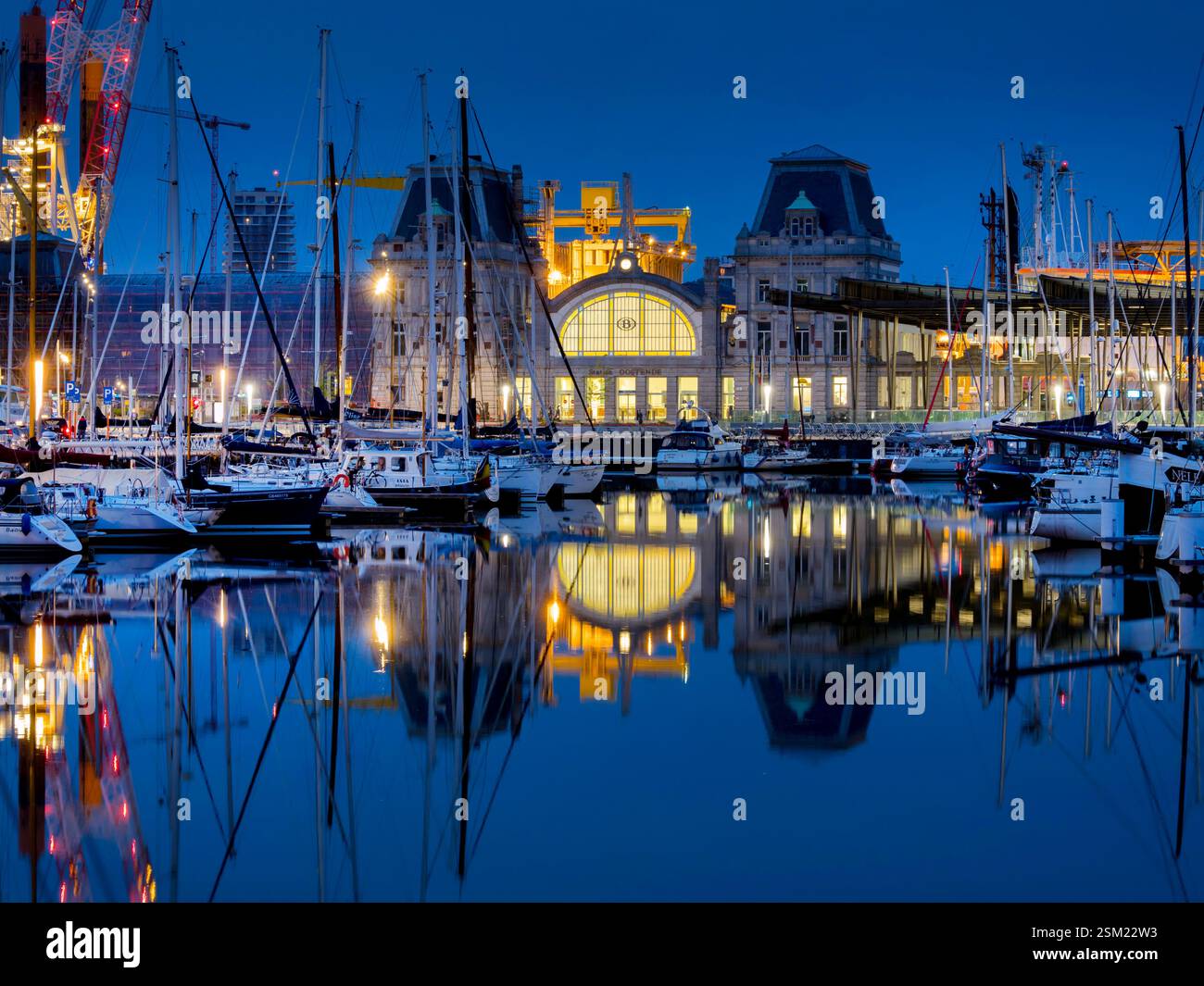 Station oostende hi-res stock photography and images - Alamy