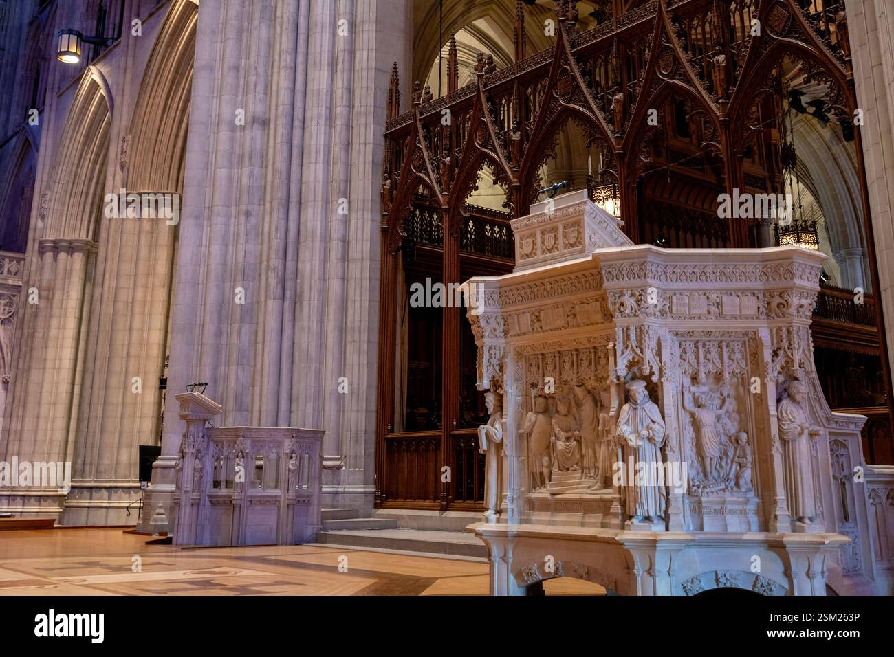 Canterbury Pulpit and wood rood screen at the National Cathedral in ...