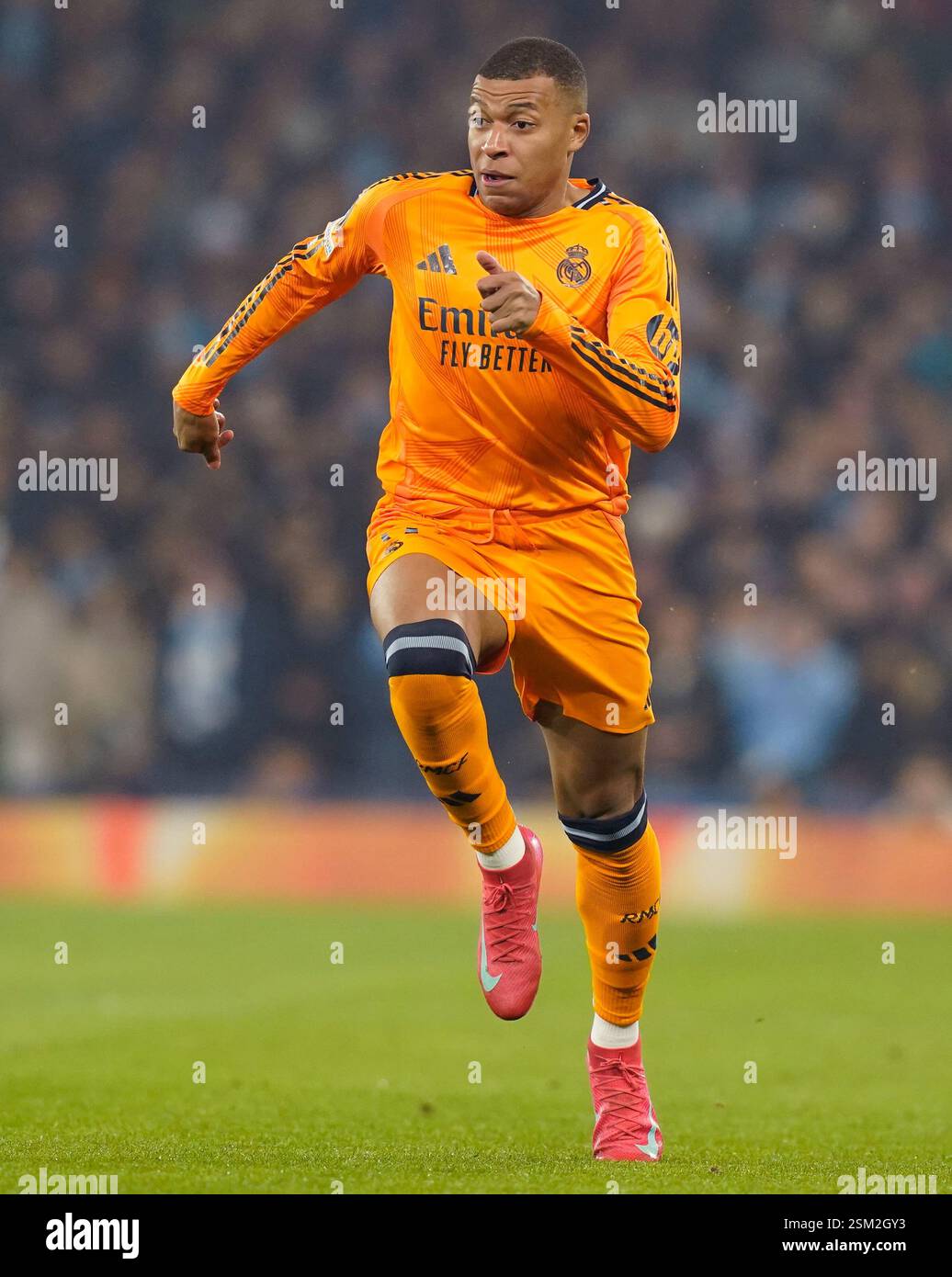 Kylian mbappé real madrid hi-res stock photography and images - Alamy