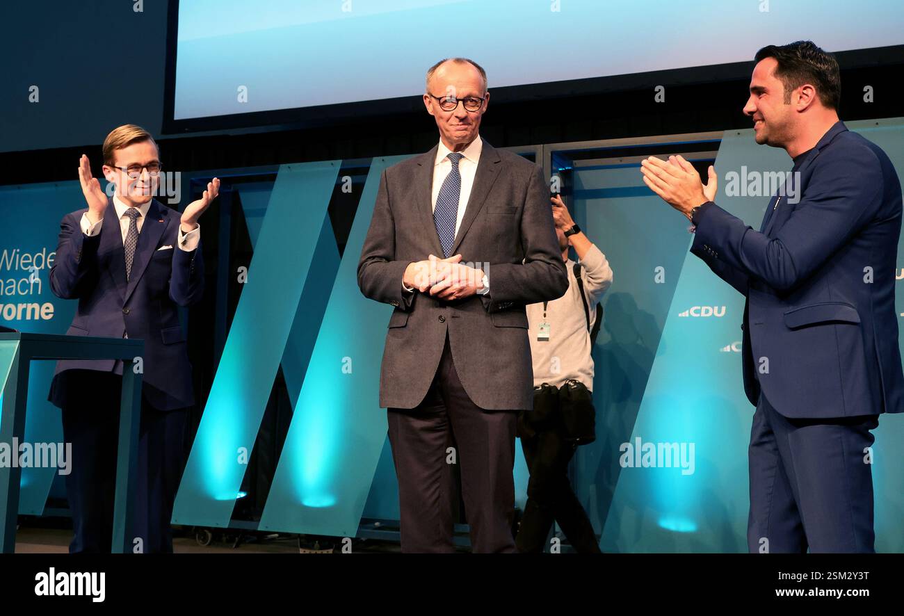 Neubrandenburg, Germany. 12th Feb, 2025. Friedrich Merz (M), CDU ...