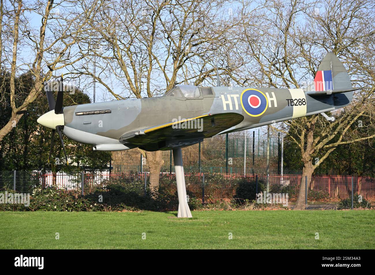 Supermarine spitfire mk xvi hi-res stock photography and images - Alamy