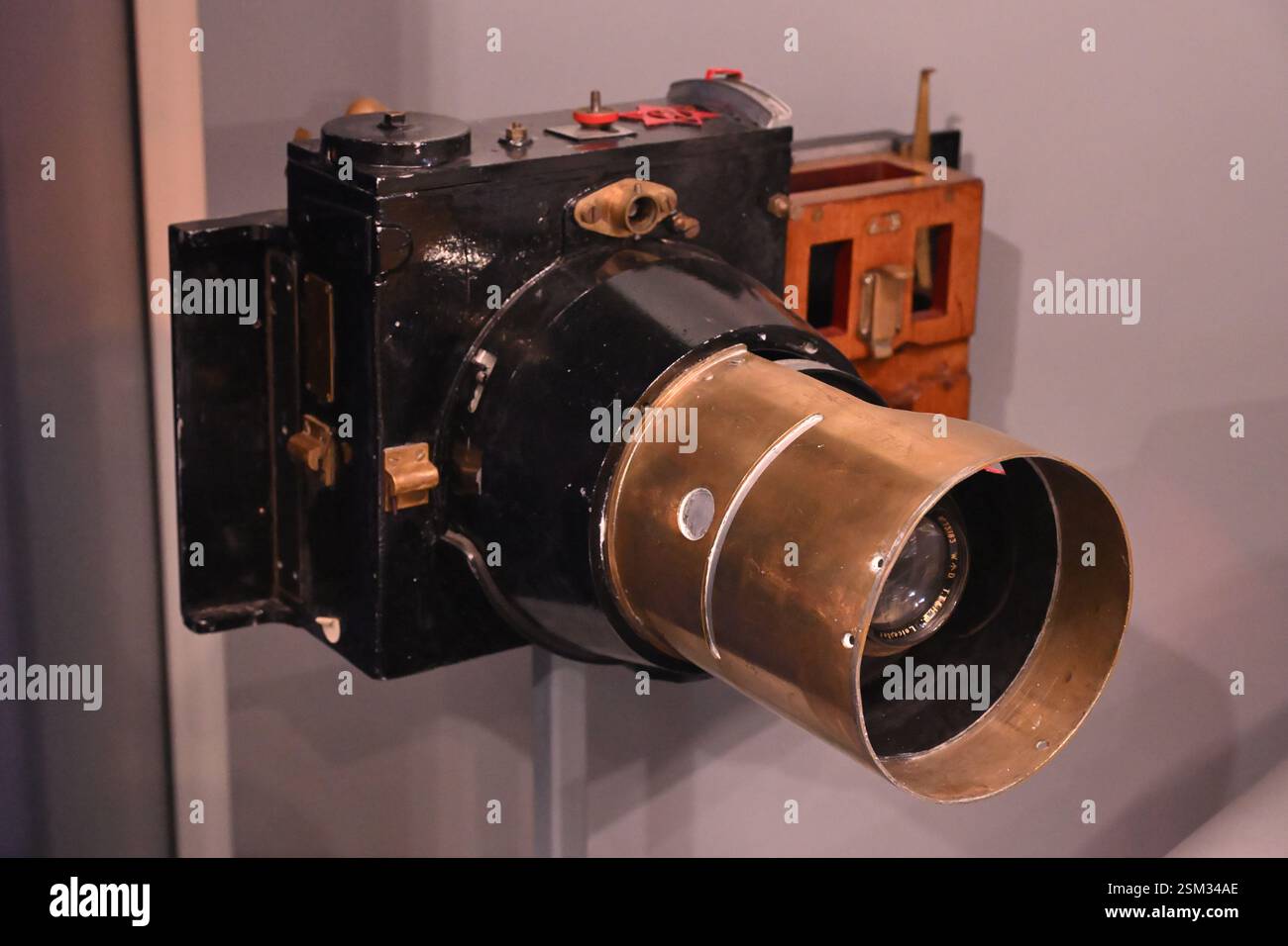 Camera Type LB aerial camera at the RAF Museum in London Stock Photo ...