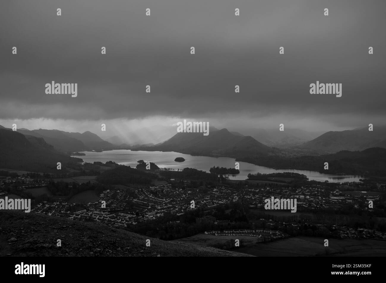 View sky reflections through Black and White Stock Photos & Images - Alamy