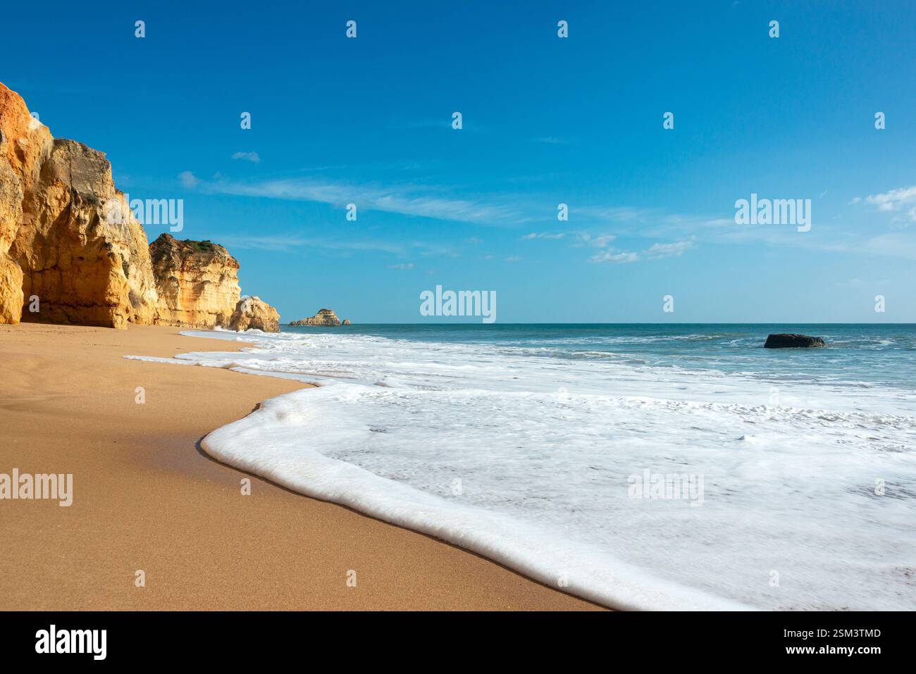 Praia amado in algarve hi-res stock photography and images - Alamy