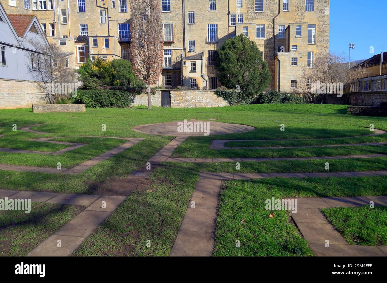 Beazer Garden Maze (labyrinth), Bath near Pulteney Bridge, Bath ...