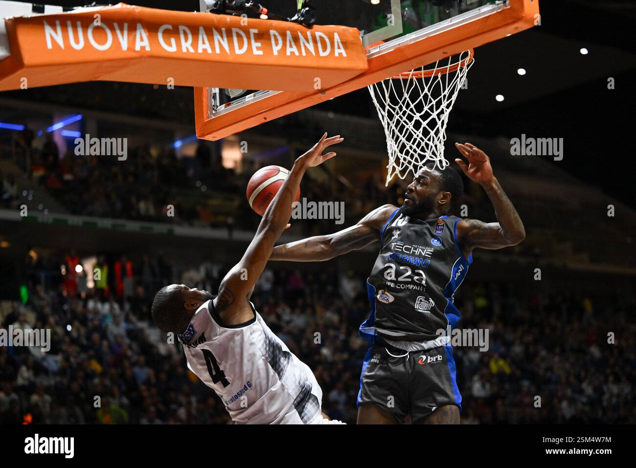 Justin Gorham of Bertram Derthona Tortona and Jason Burnell Germani ...