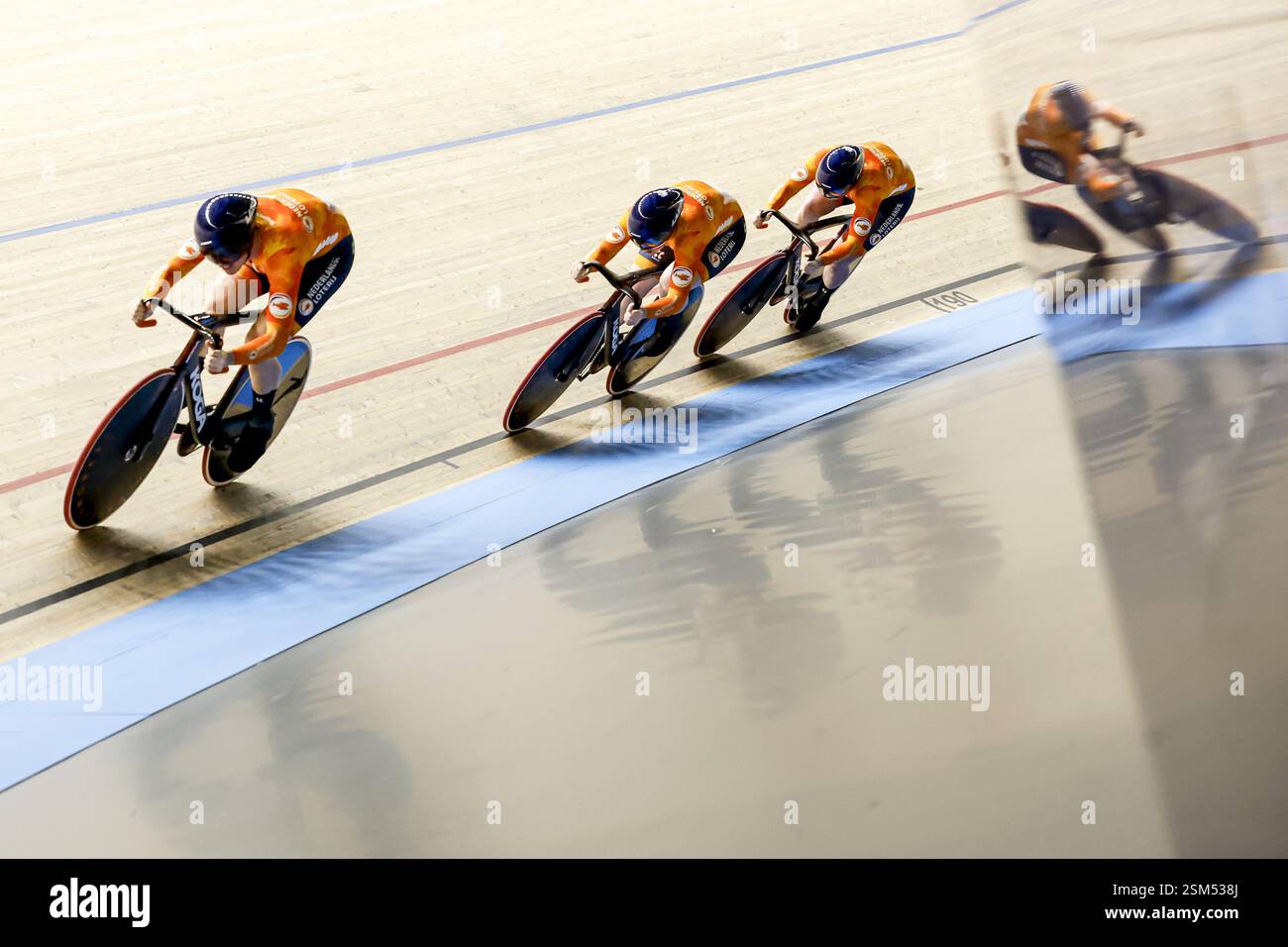 HEUSDEN-ZOLDER - Kimberly Kalee, Hetty van de Wouw, Steffie van der ...