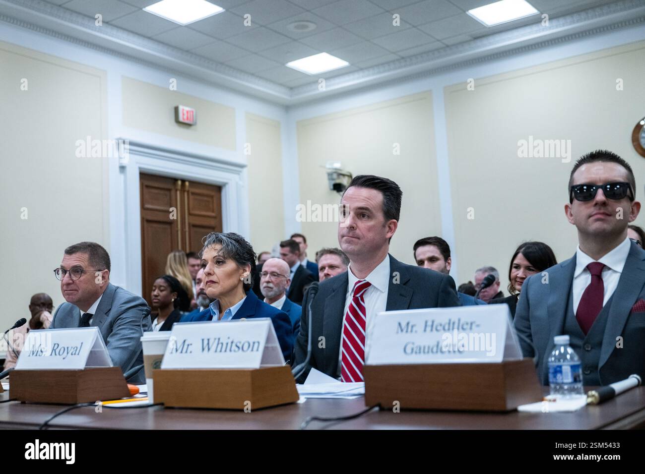 Government accountability project hi-res stock photography and images ...