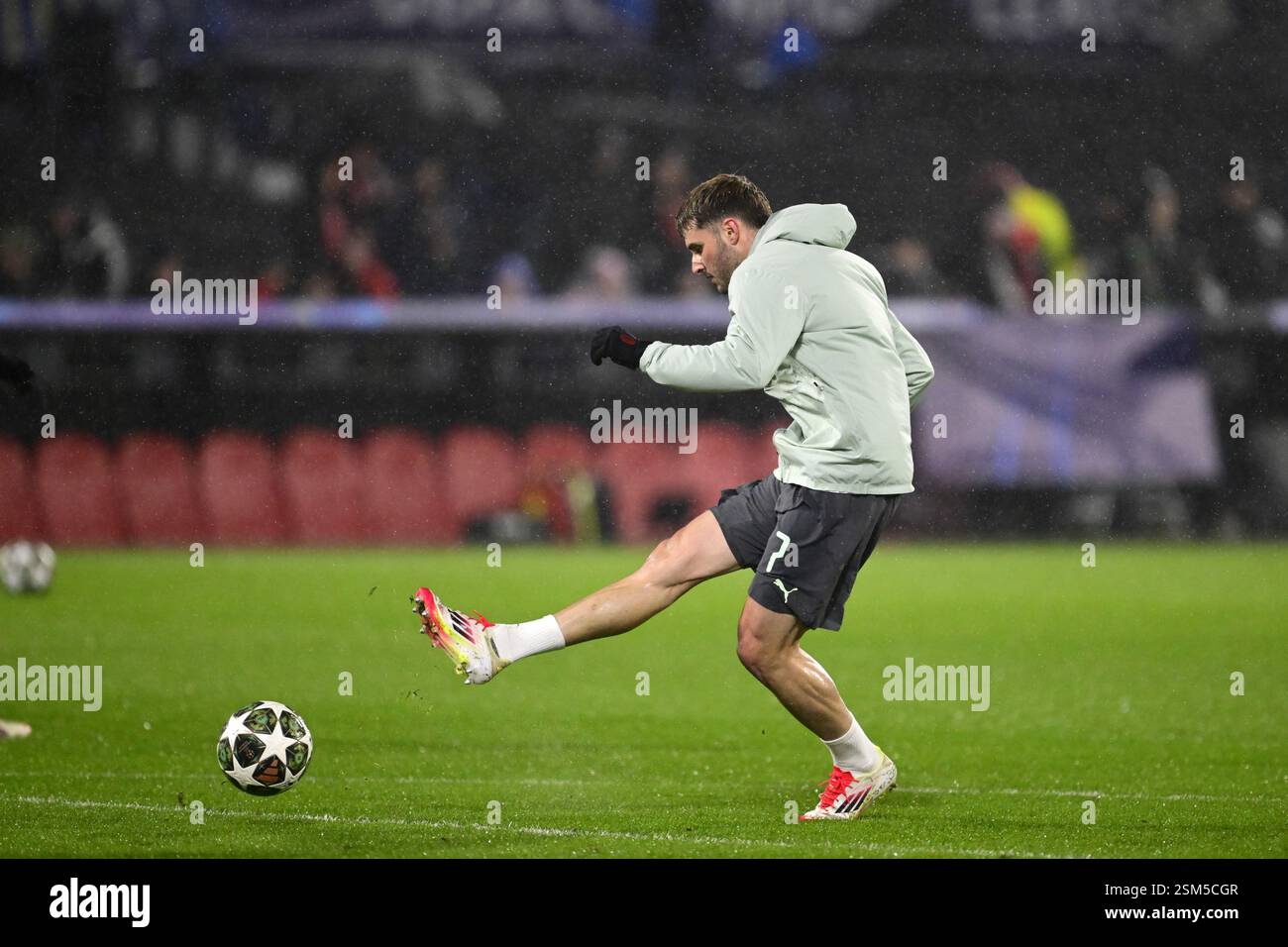 ROTTERDAM - Santiago GimÃ©nez of AC Milan during the UEFA Champions ...