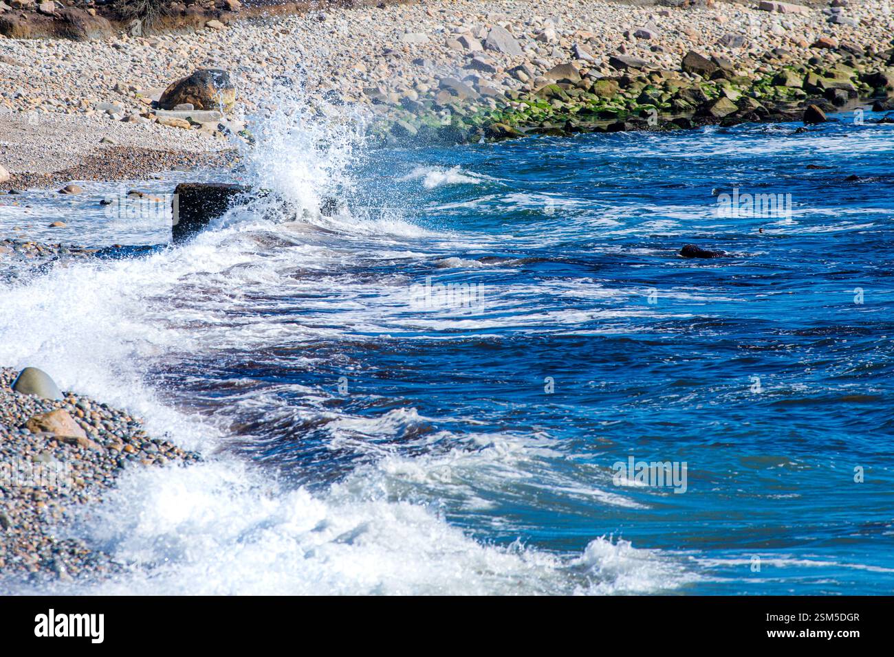 Rugged shoreline meets ocean hi-res stock photography and images - Alamy