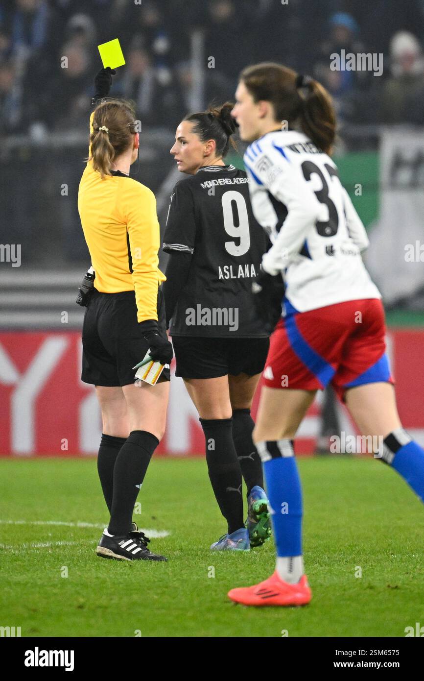 Hamburg, Germany. 12th Feb, 2025. Soccer, Women: DFB Cup, Hamburger SV ...