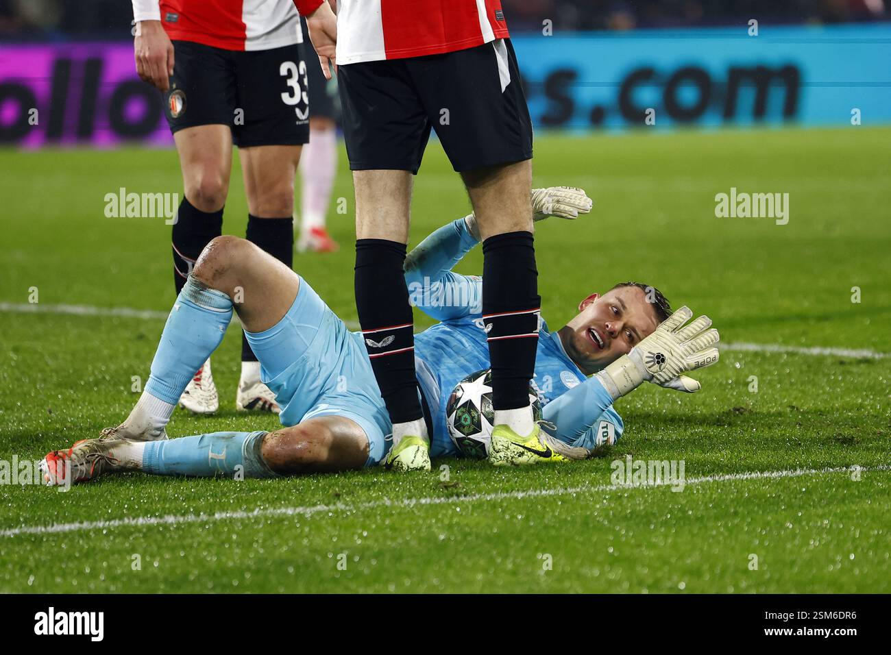 ROTTERDAM - Feyenoord goalkeeper Timon Wellenreuther during the UEFA ...