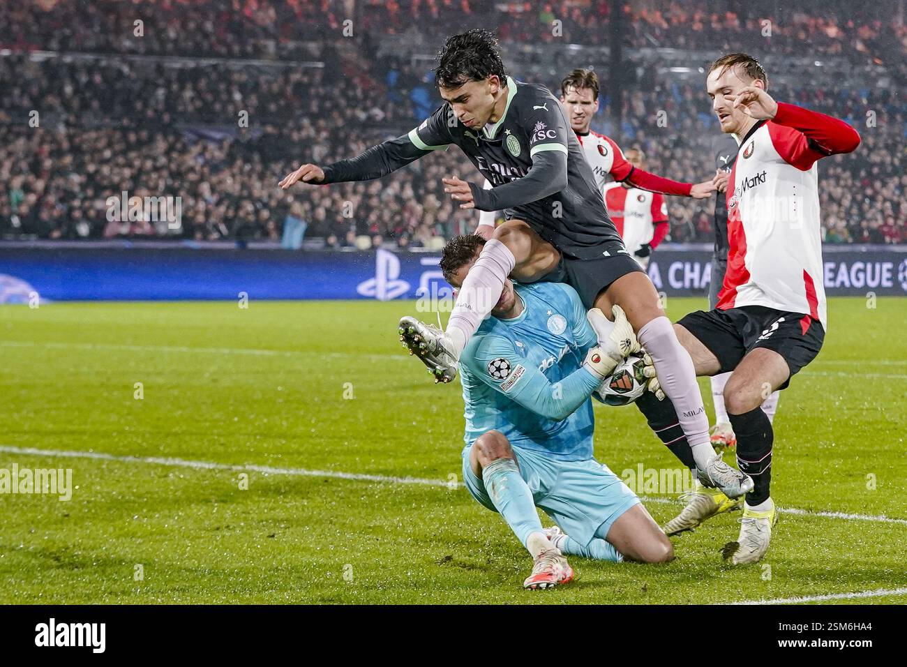Rotterdam, Nederland. 12th Feb, 2025. ROTTERDAM, 12-02-2025, Stadium ...