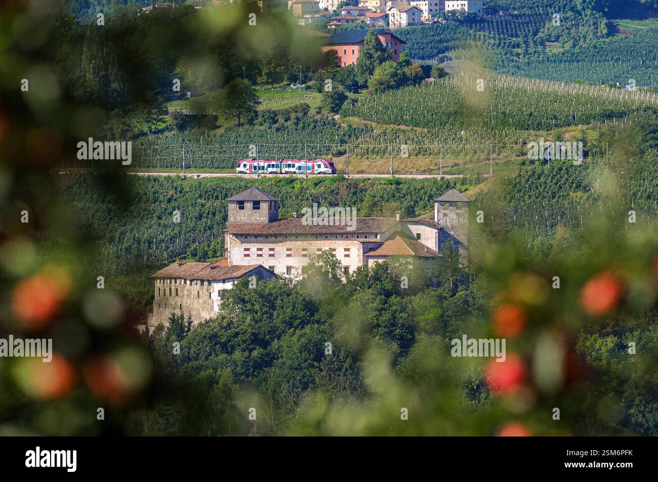 The castles train italy hi-res stock photography and images - Alamy