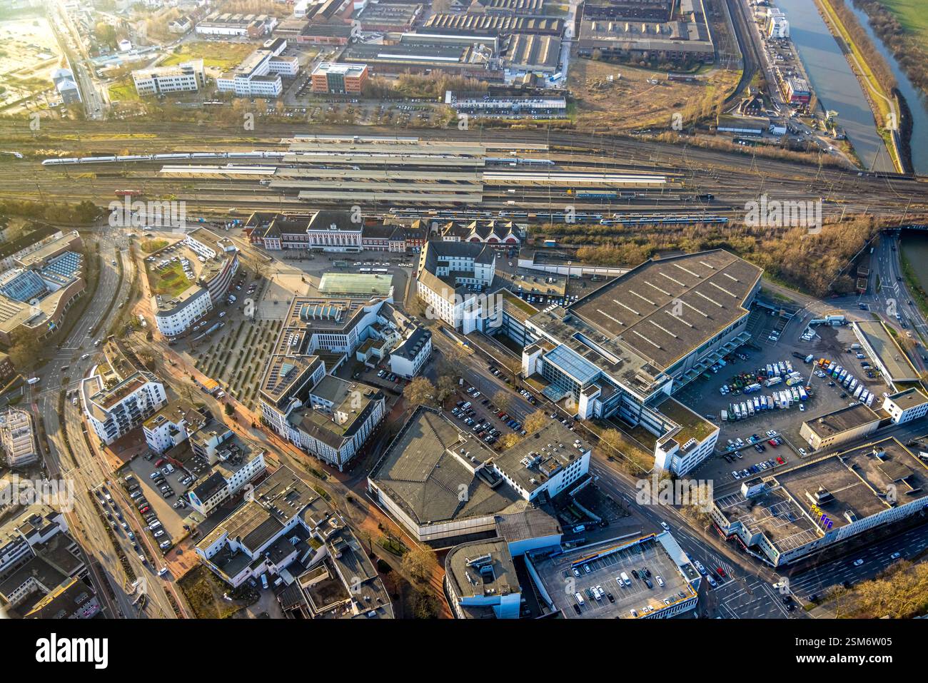 Aerial view, central station Hbf, station forecourt Platz der Deutschen ...