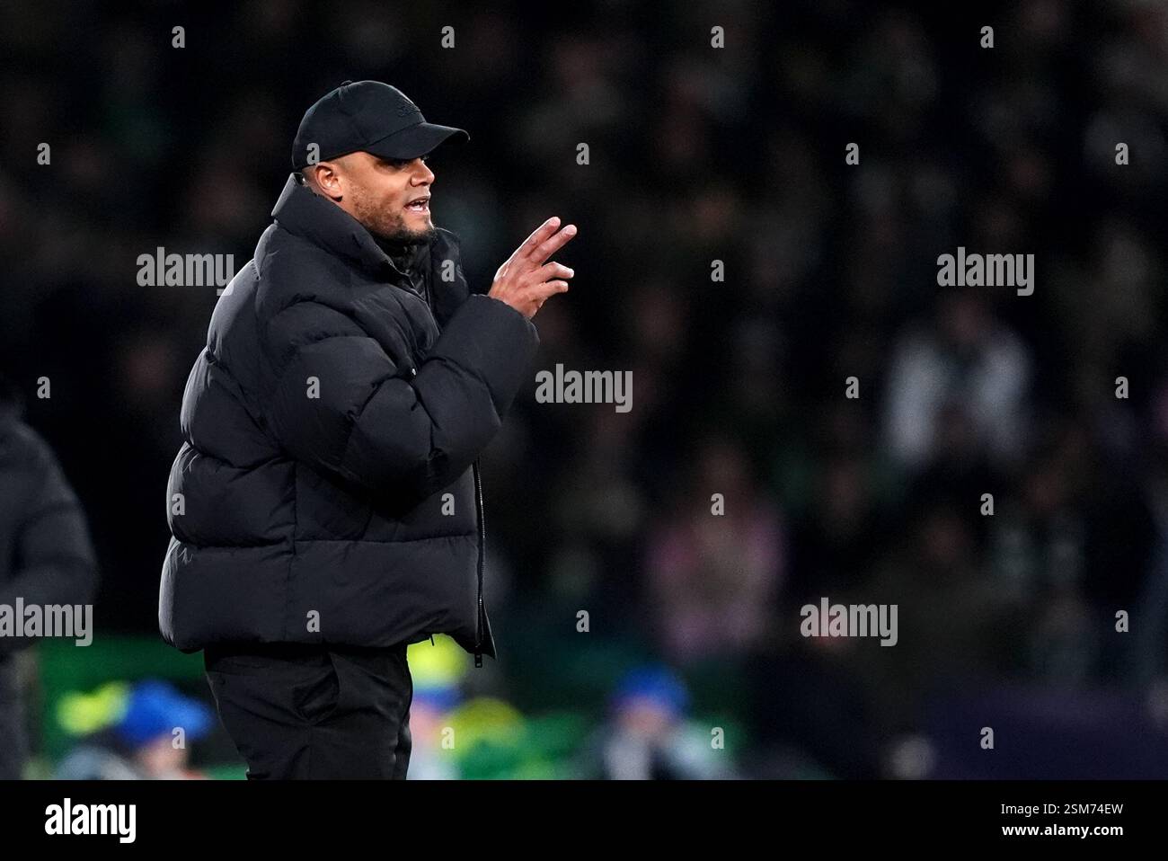 Bayern Munich manager Vincent Kompany on the touchline during the UEFA ...