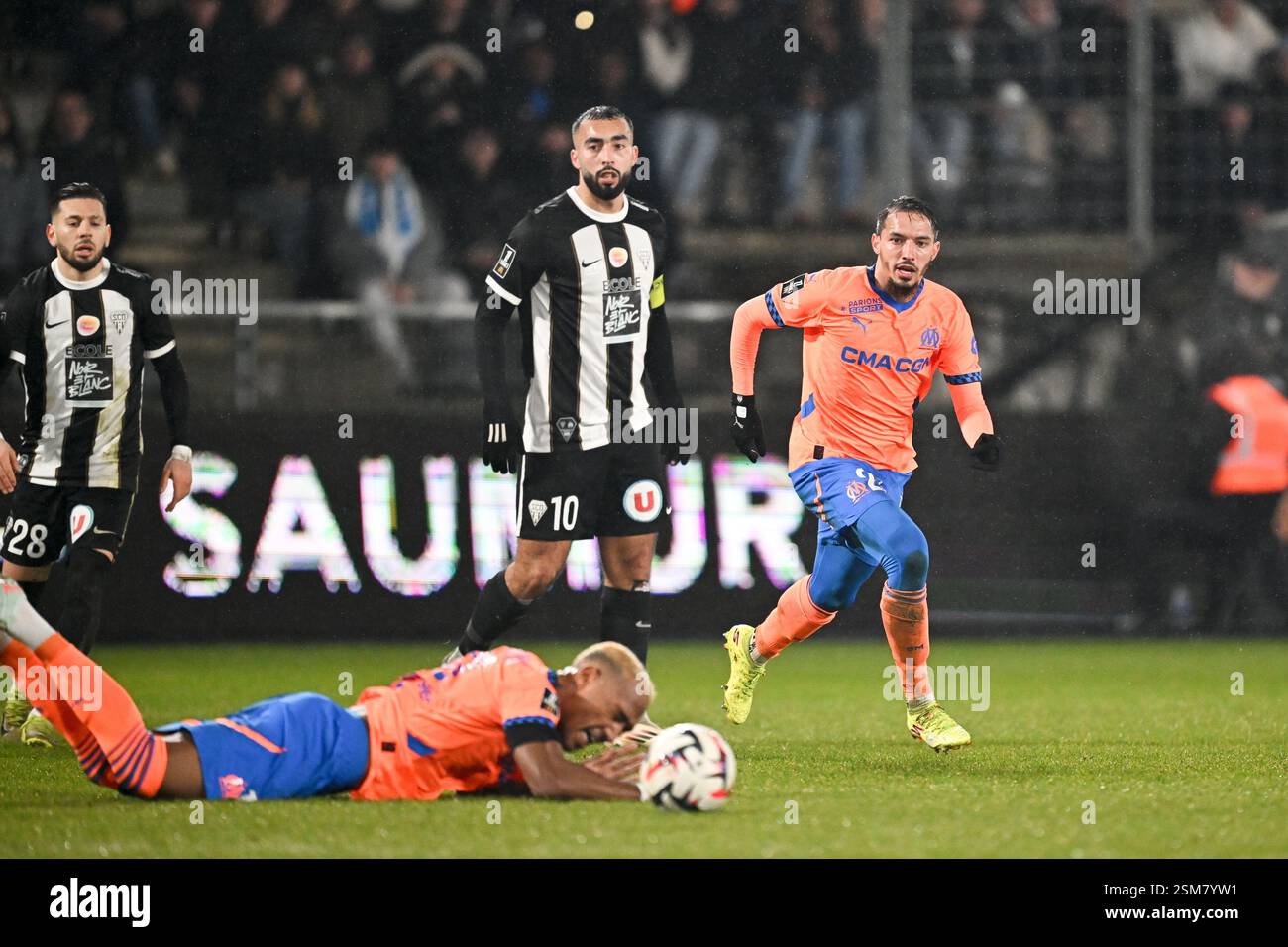 22 Ismael BENNACER (om) during the Ligue 1 McDonald's match between ...
