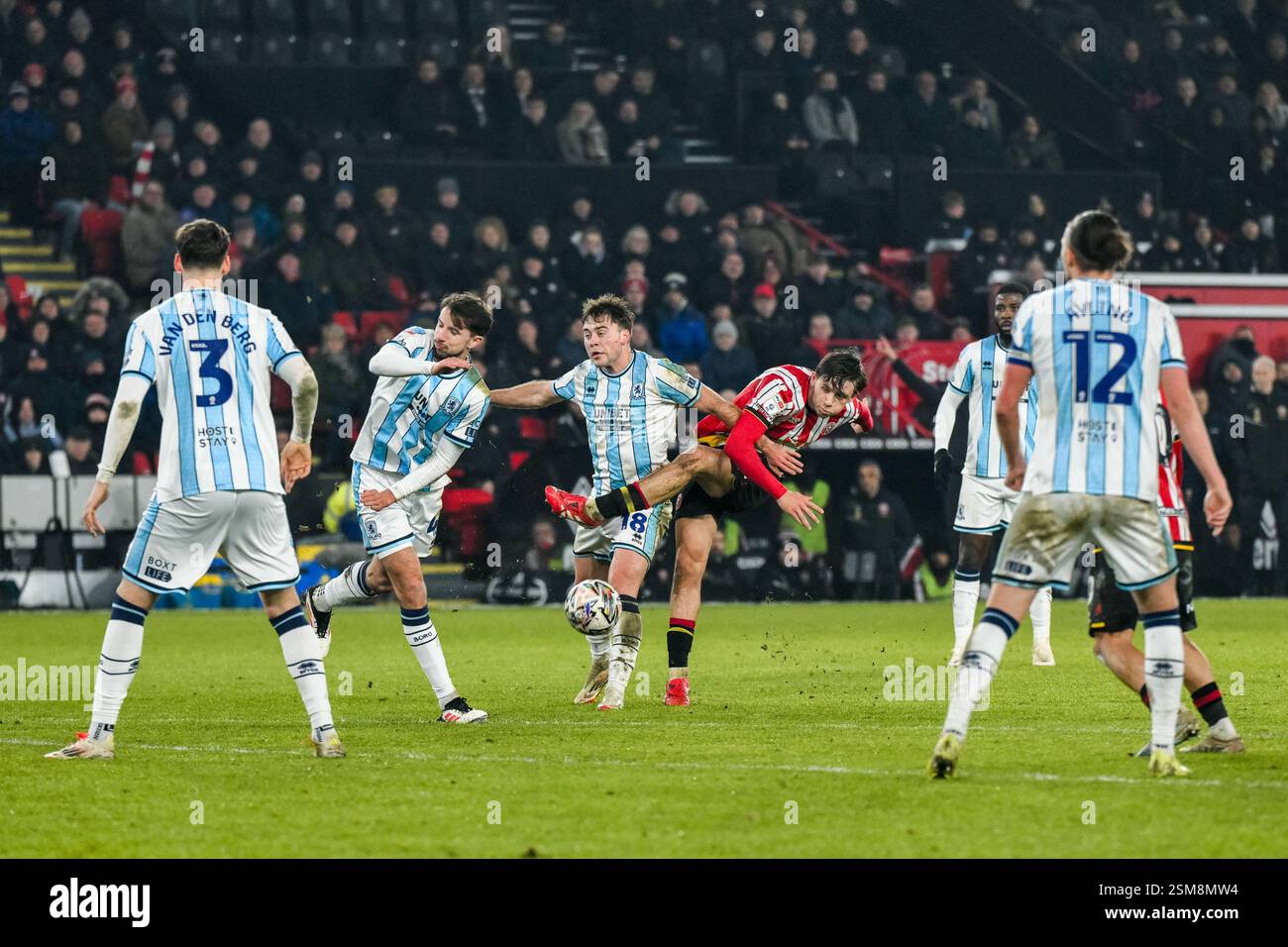 Sheffield, UK. 12th Feb, 2025. Sydie Peck of Sheffield United shoots ...