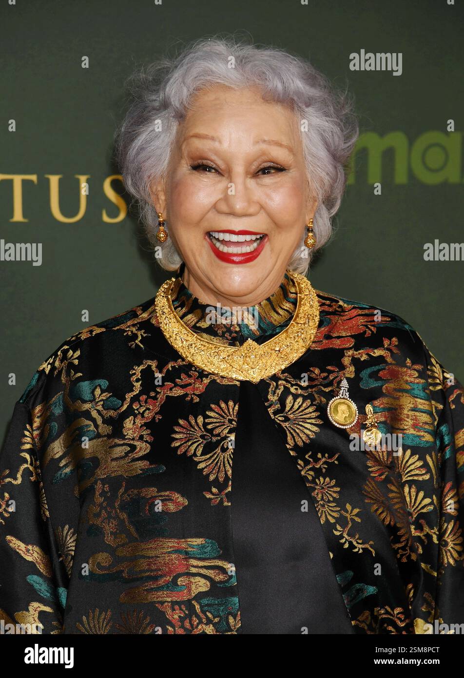 The white lotus season 3 lek patravadi hi-res stock photography and ...