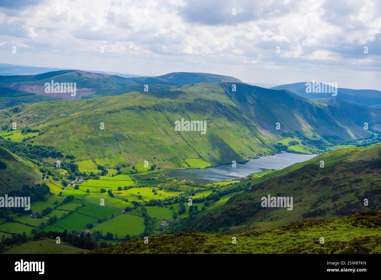 Spectacular View from the Pony Path of Penygader (Cadair Idris ...