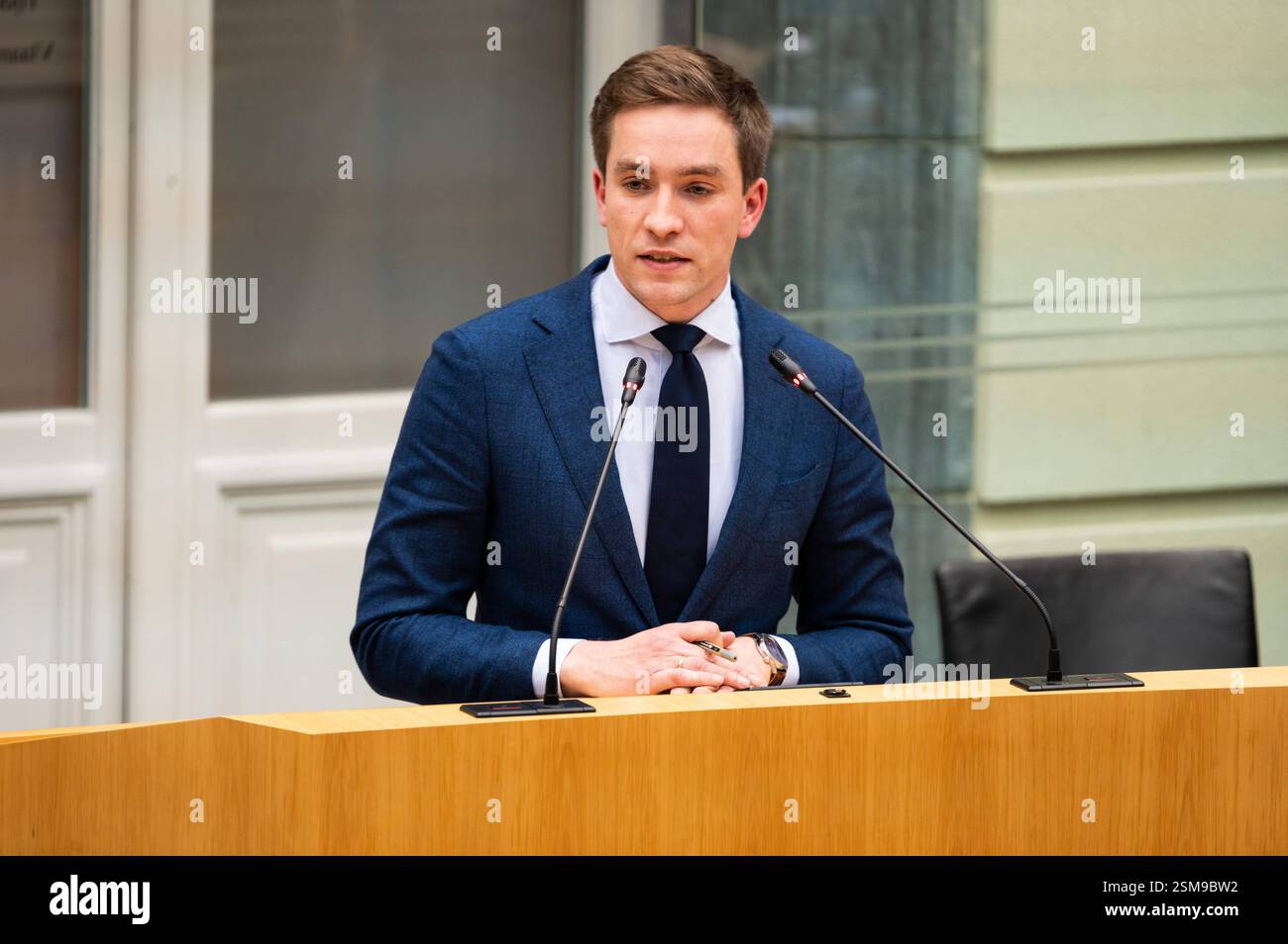 Tom Lamont Vlaams Belang at the Flemish parliament plenary meeting in ...