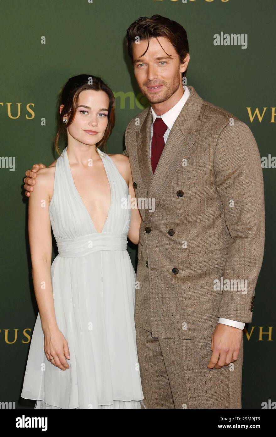 LOS ANGELES, CALIFORNIA - FEBRUARY 10: (L-R) Sarah Catherine Hook and ...