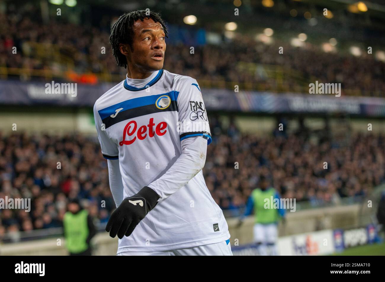Bruges, Belgium. 12th Feb, 2025. Juan Cuadrado of Atalanta during the ...