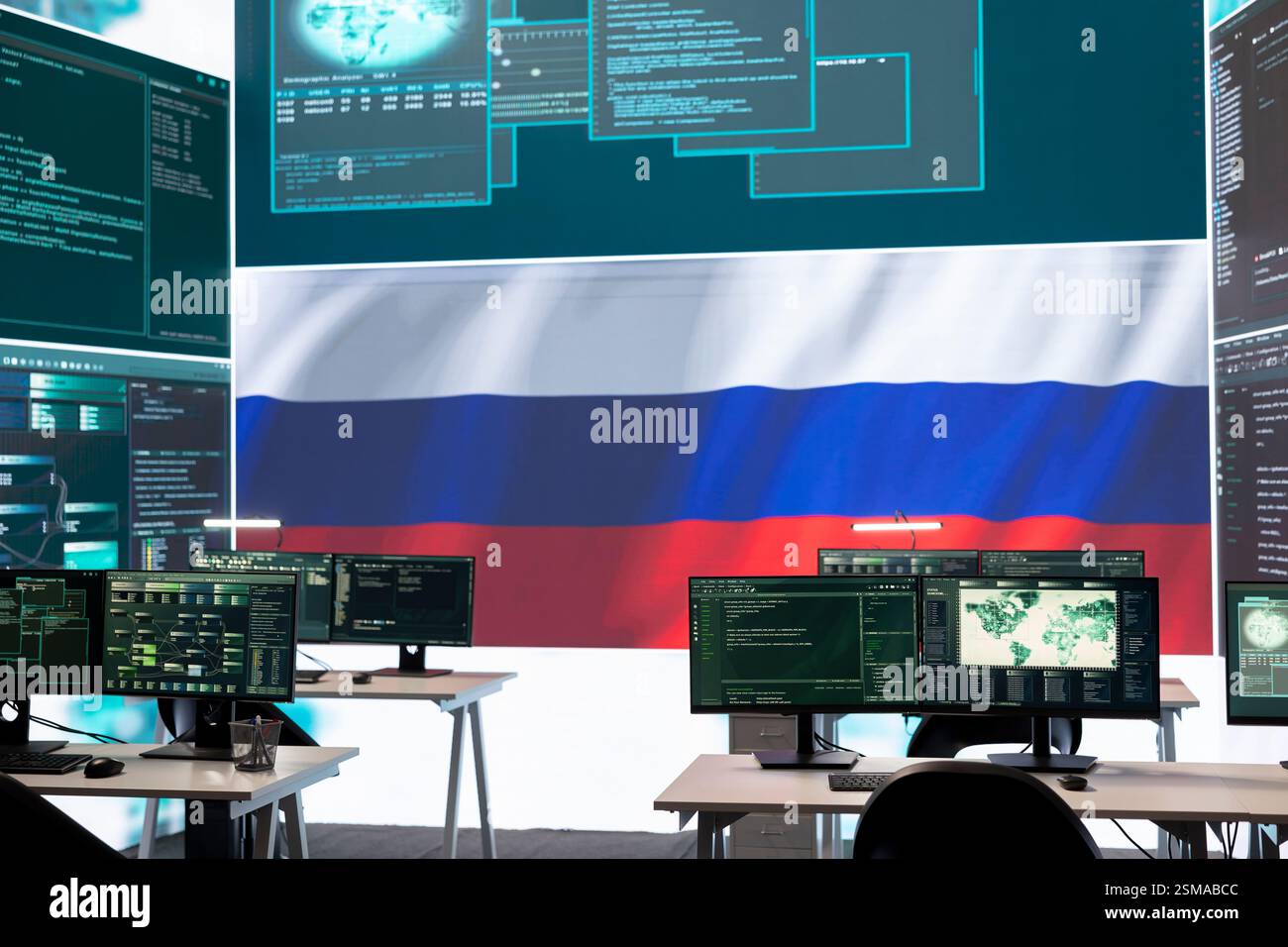 Governmental cyber operations room hi-res stock photography and images ...