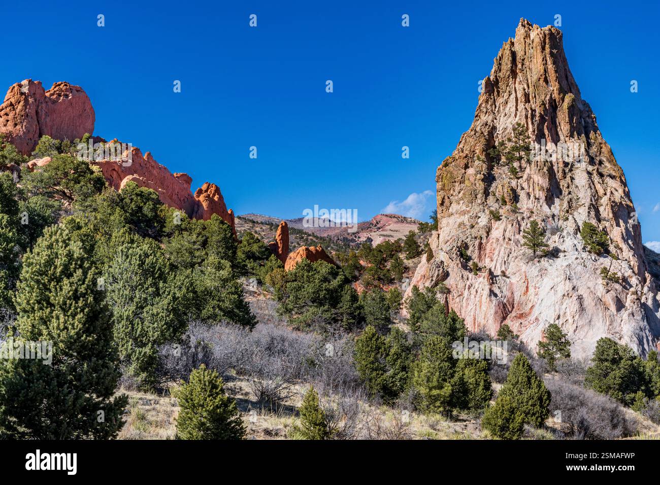 Blue skies and red rocks inGarden of the Gods Stock Photo - Alamy