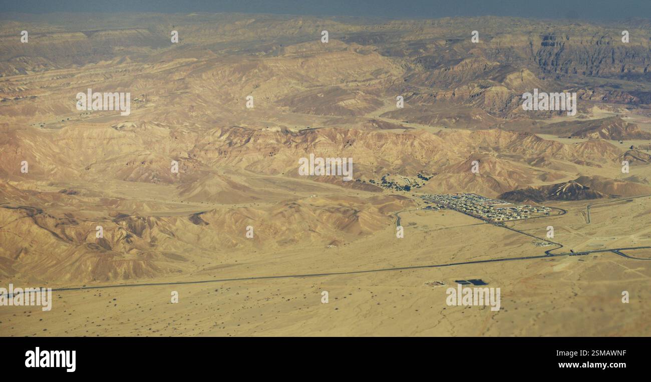 An aerial view of the Arabah desert in Israel Stock Photo - Alamy