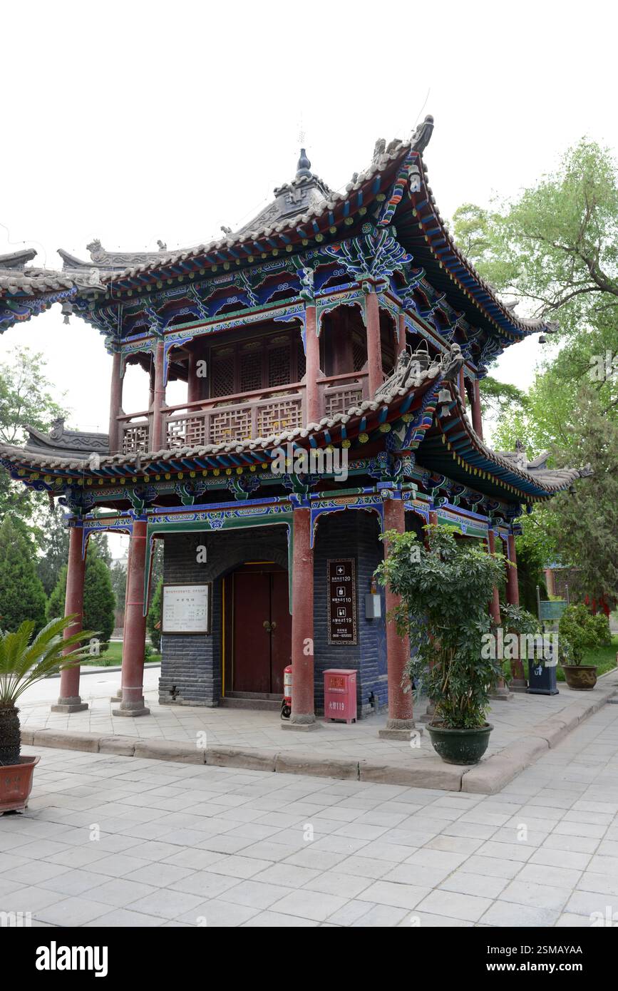 Beautiful pagodas at the Dafo Buddhist temple in Zhangye, Gansu ...