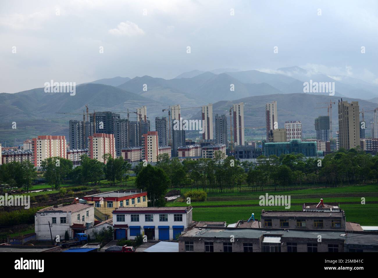 New cities, mostly empty in Gansu province, China Stock Photo - Alamy