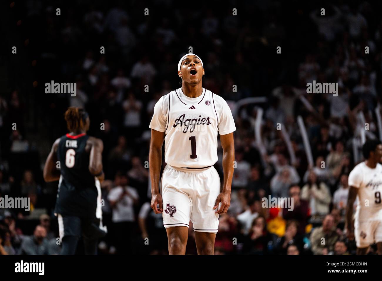 College Station, Texas, USA. 11th Feb, 2025. Texas A&M guard ZHURIC ...