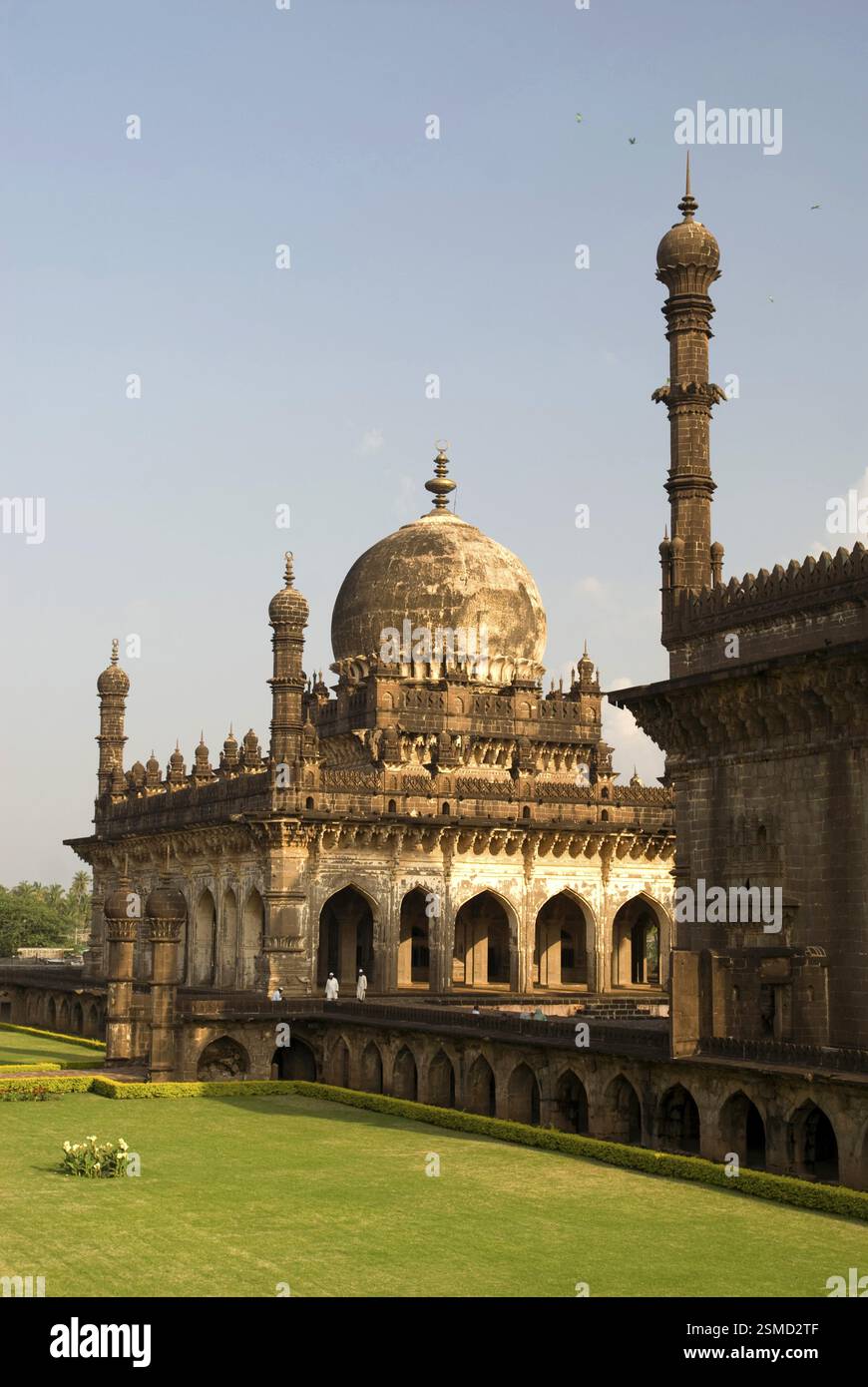 Ibrahim-Rauza built by Ibrahim Adil Shah II in Bijapur, Karnataka ...