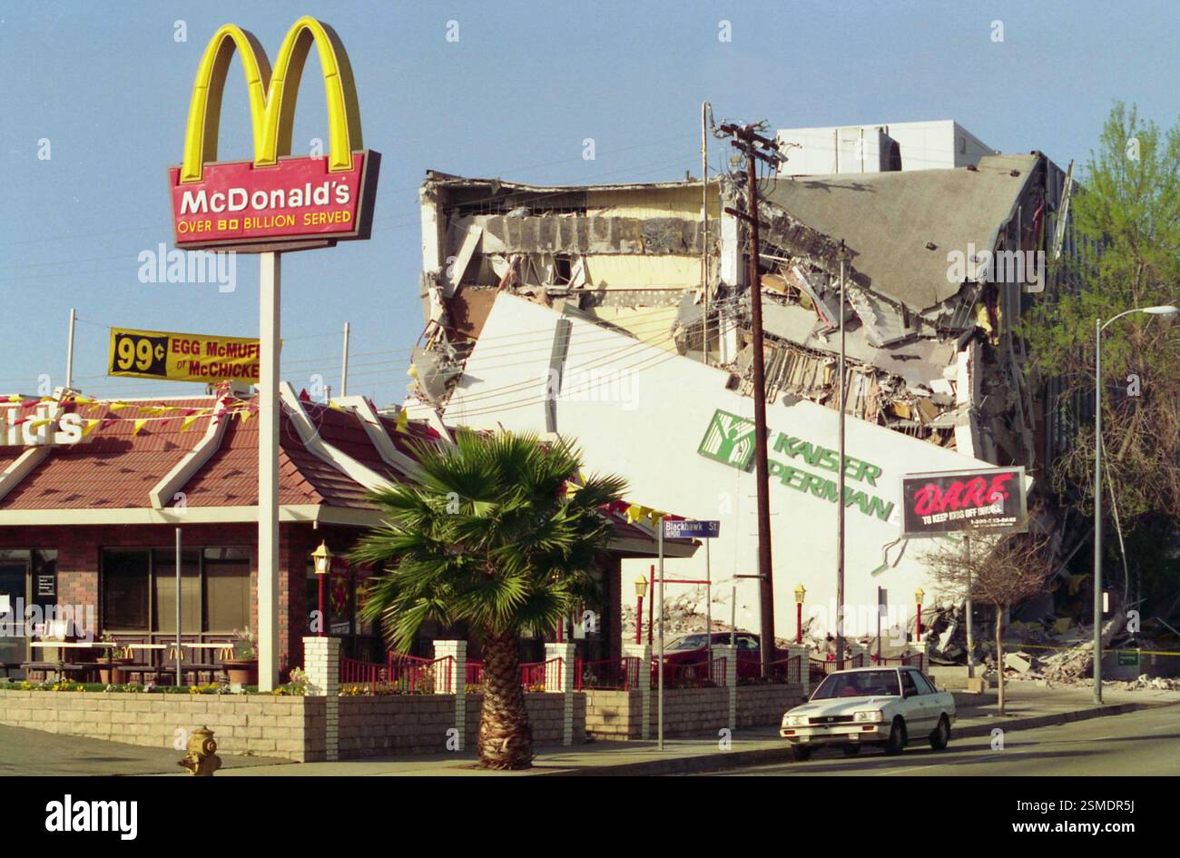 Los Angeles, CA, USA, 1994. The Kaiser Permanente building in Granada ...