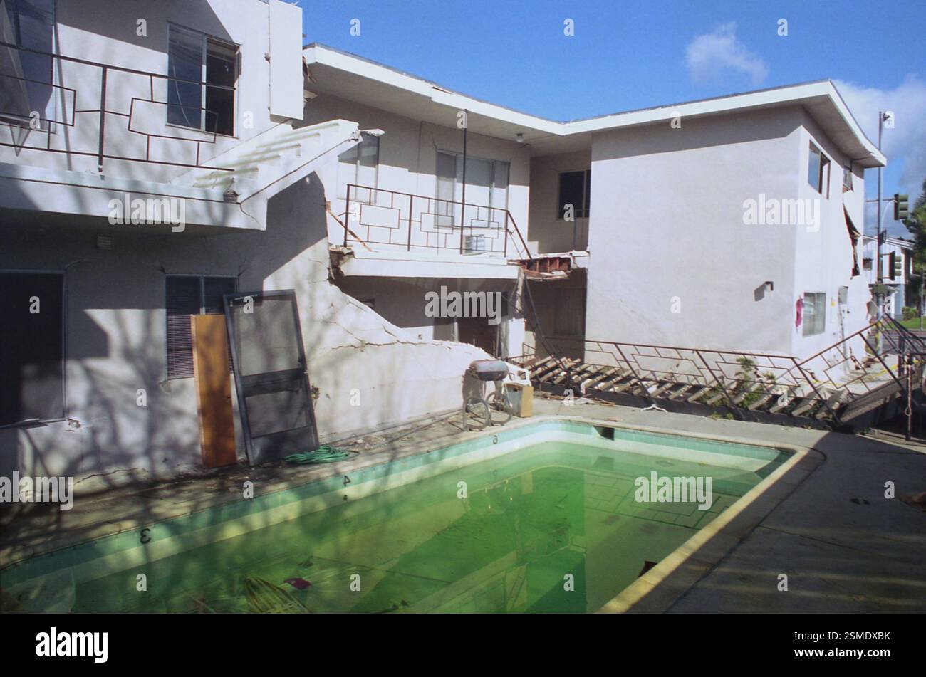 Los Angeles, CA, USA, January 1994. Apartment building on Hazeltine ...