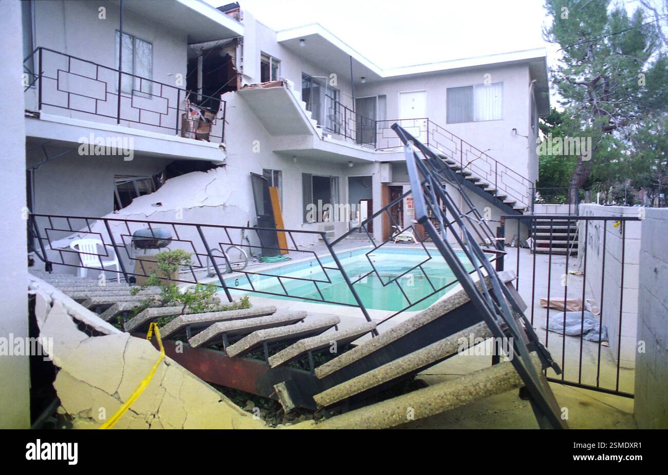 Los Angeles, CA, USA, January 1994. Apartment building on Hazeltine ...