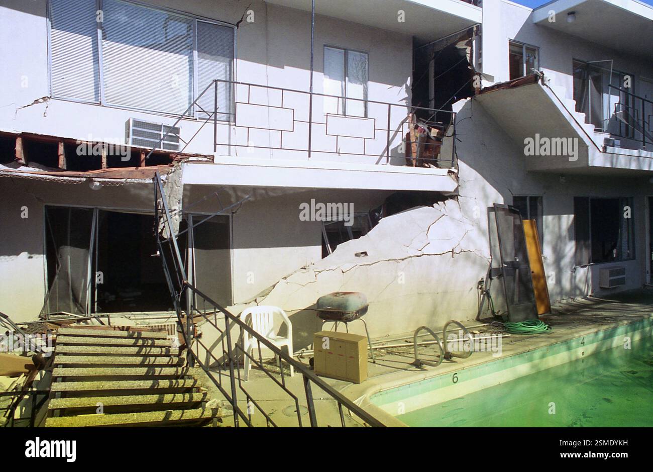 Los Angeles, CA, USA, January 1994. Apartment building on Hazeltine ...